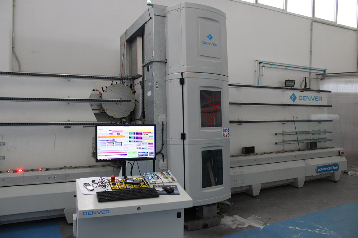 SECOND HAND – DENVER